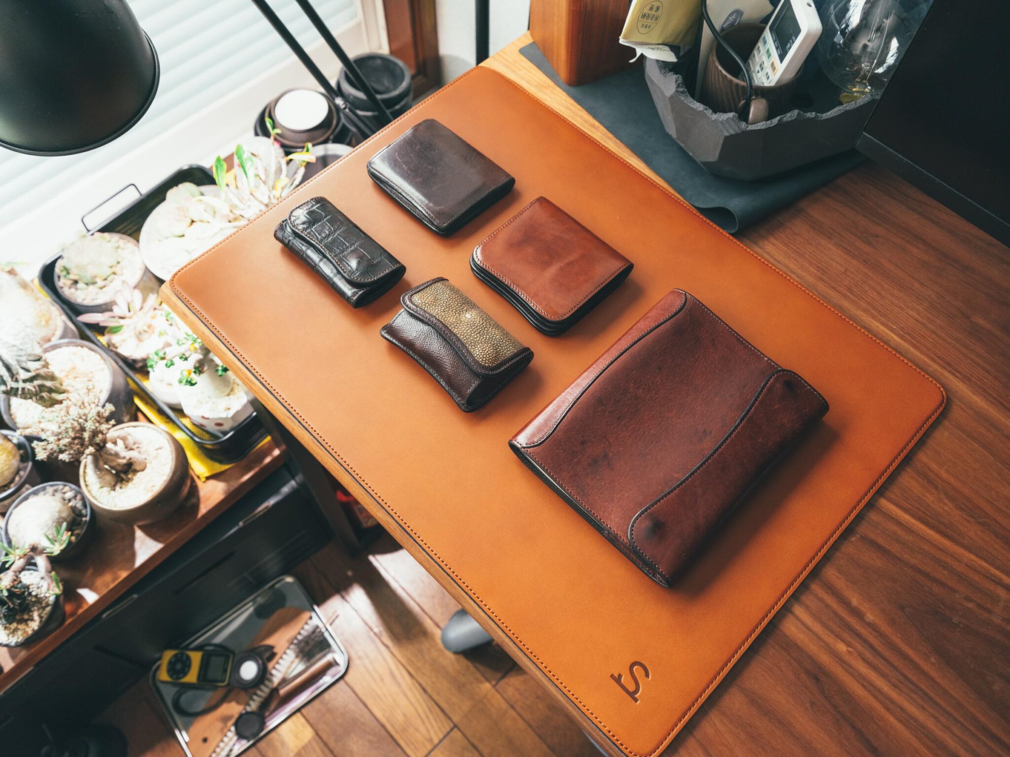 WILDSWANSで新しく買ったデスクマットとエイジングの話。 | NocTone